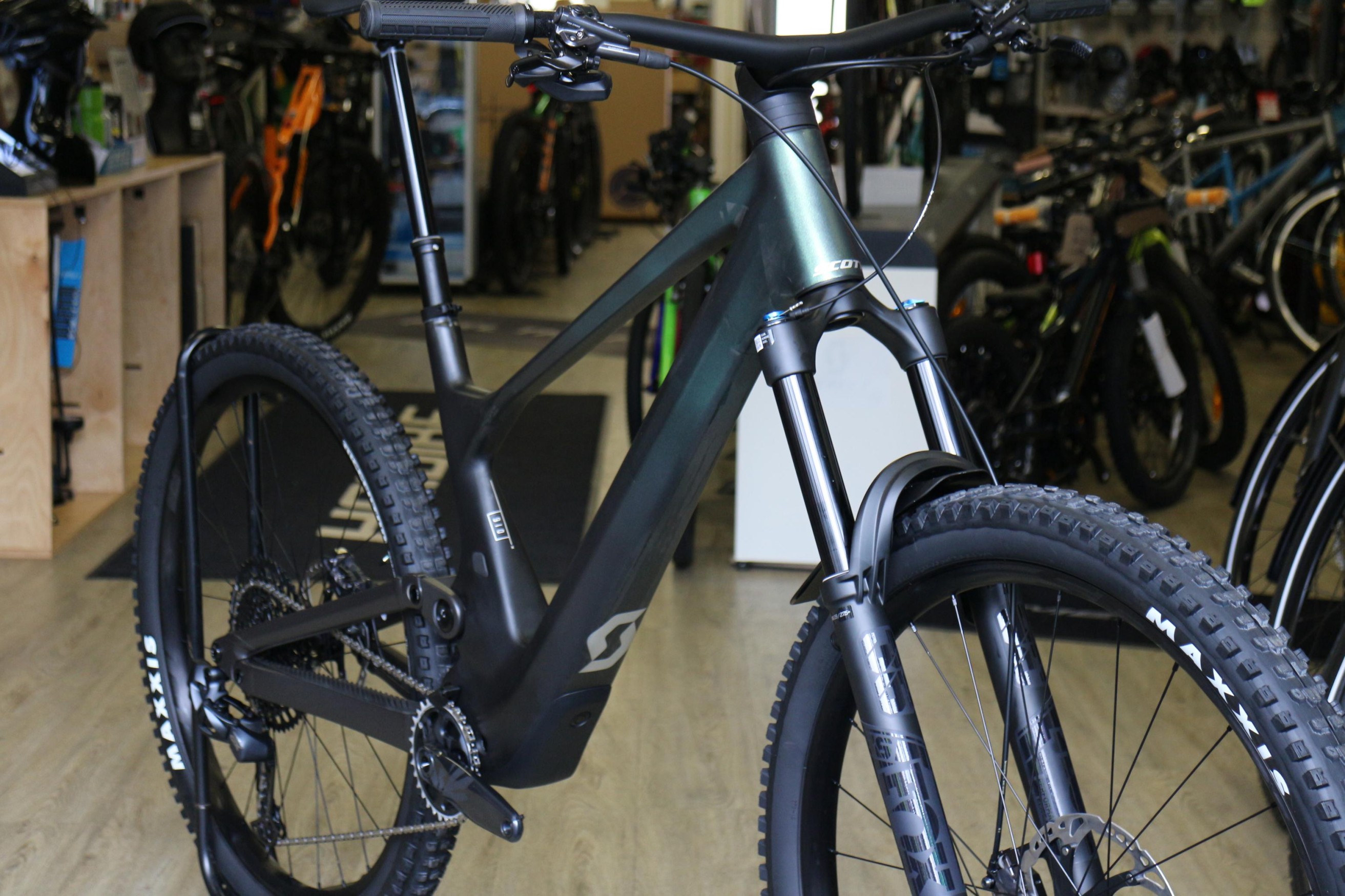 Scott Genius 910 2023 Mountain Bike Damian Harris Cycles E bike specialist Cardiff UK